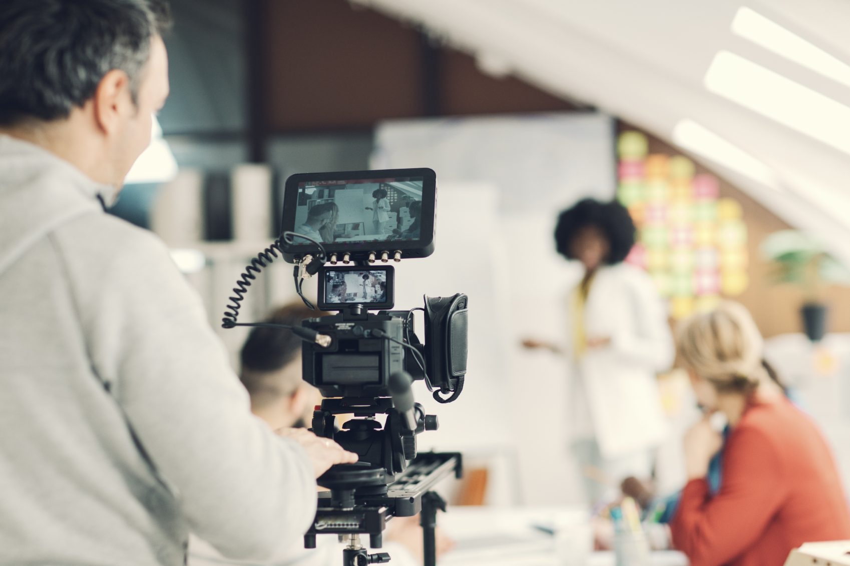 Thhe average yearly salary for a camera operator in the united states ...